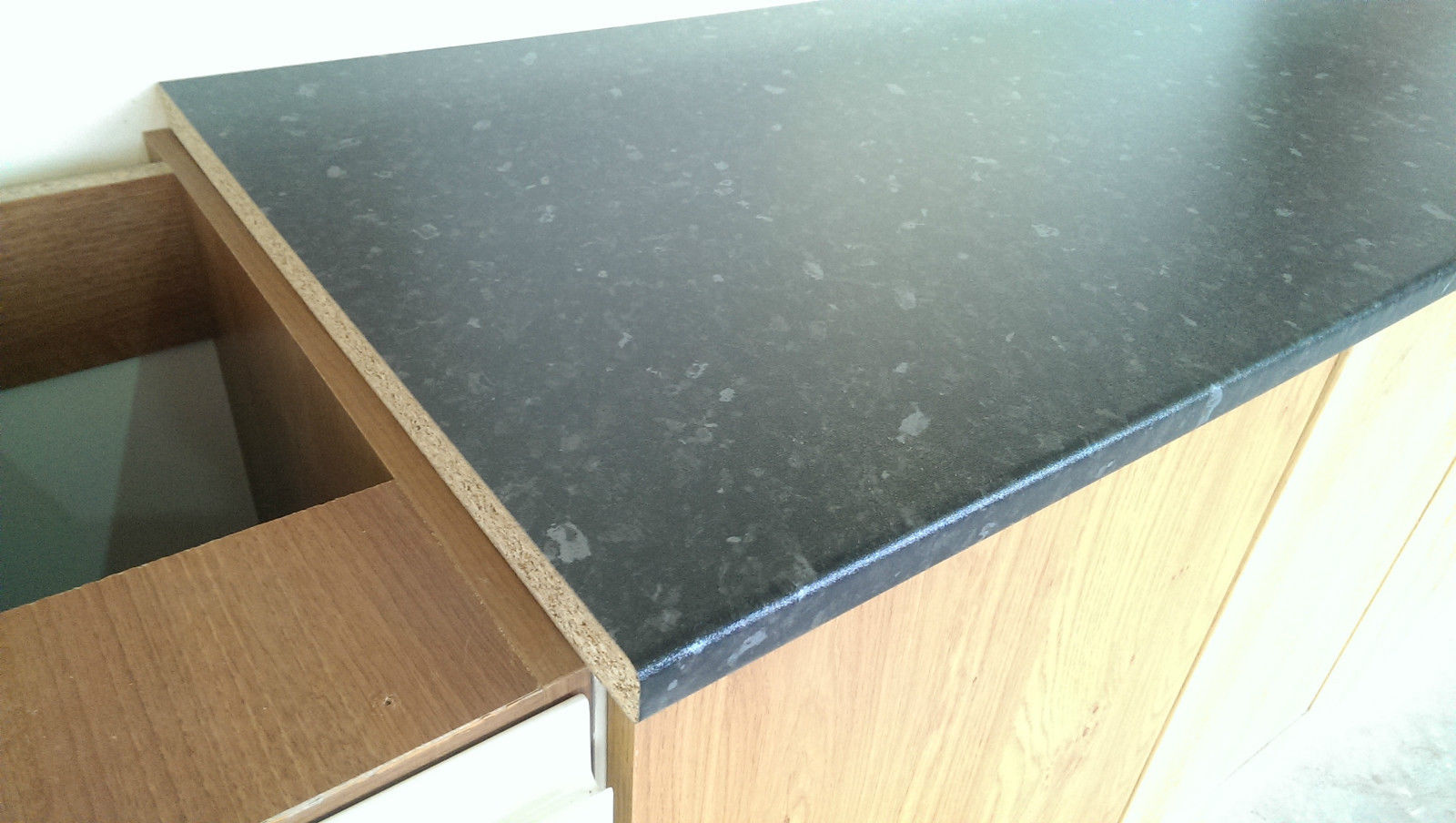 Everything You Want to Know About Worktop Offcuts | ArticleCube