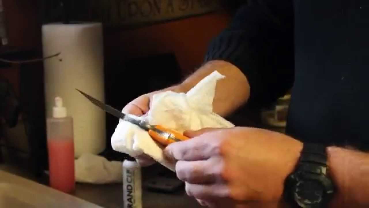 Tips to clean Kitchen Knives | ArticleCube