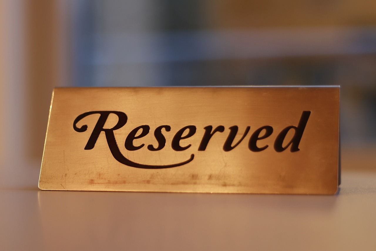 Why Reserved Table Signs Are Essential for Restaurant Efficiency ...